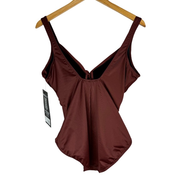 Miraclesuit | Swim | Nwt Miraclesuit Rock Solid Revele One Piece ...